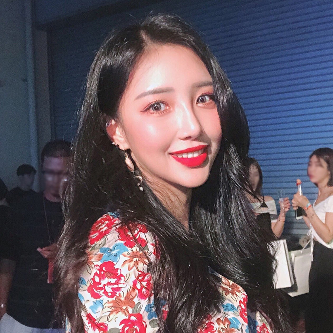 네이버 인플루언서 뷰스타 아일라의 홈